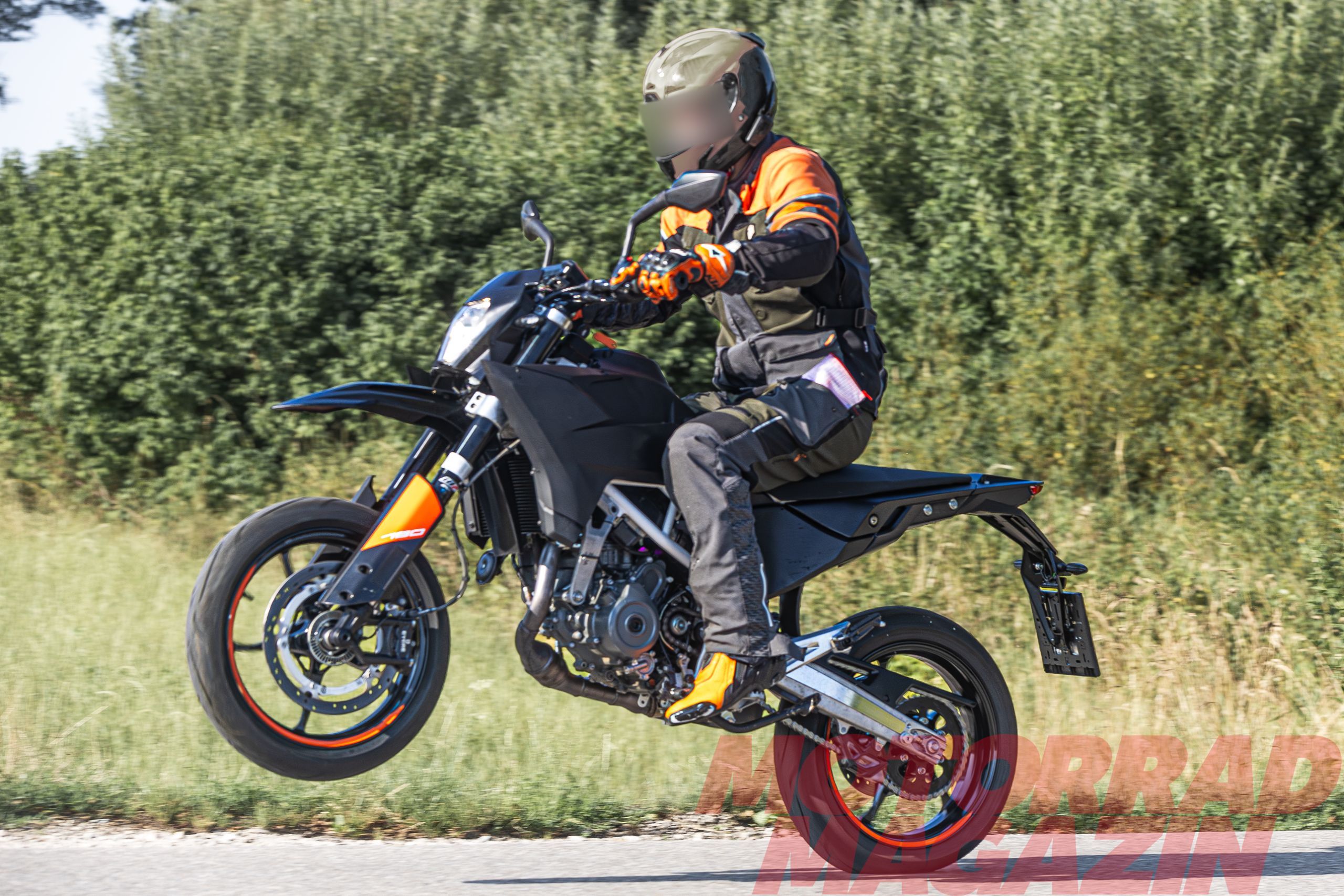 Erwischt: KTM 390 SMC R Neue A2-Supermoto kommt!